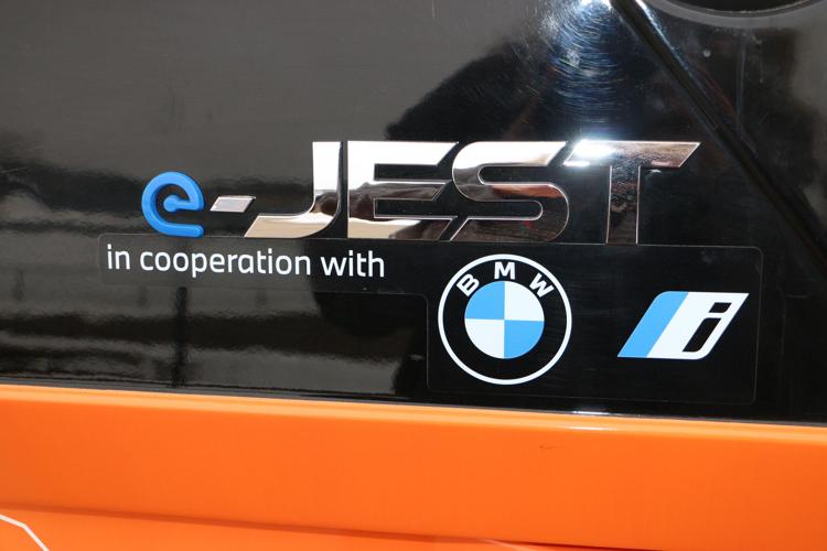 MVTA makes history in Eagan with first U.S. demo of E-Jest Minibus ...