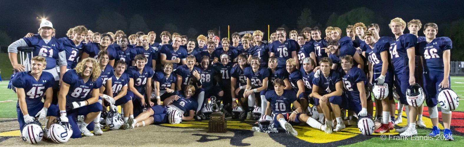 Orono wins 'War on the Shore' to move to 5-0 | Sports | hometownsource.com