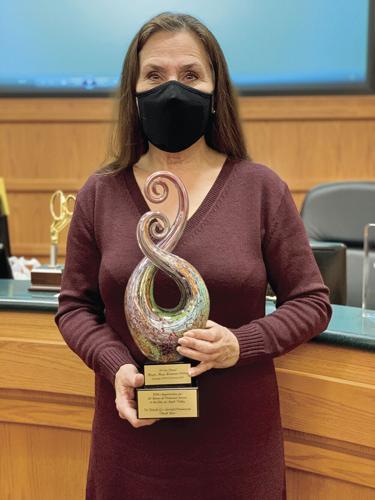 Apple Valley mayor honored for service | Free | hometownsource.com