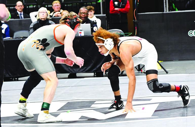 King Charles rules St. Paul’s Xcel mats | Sports | hometownsource.com
