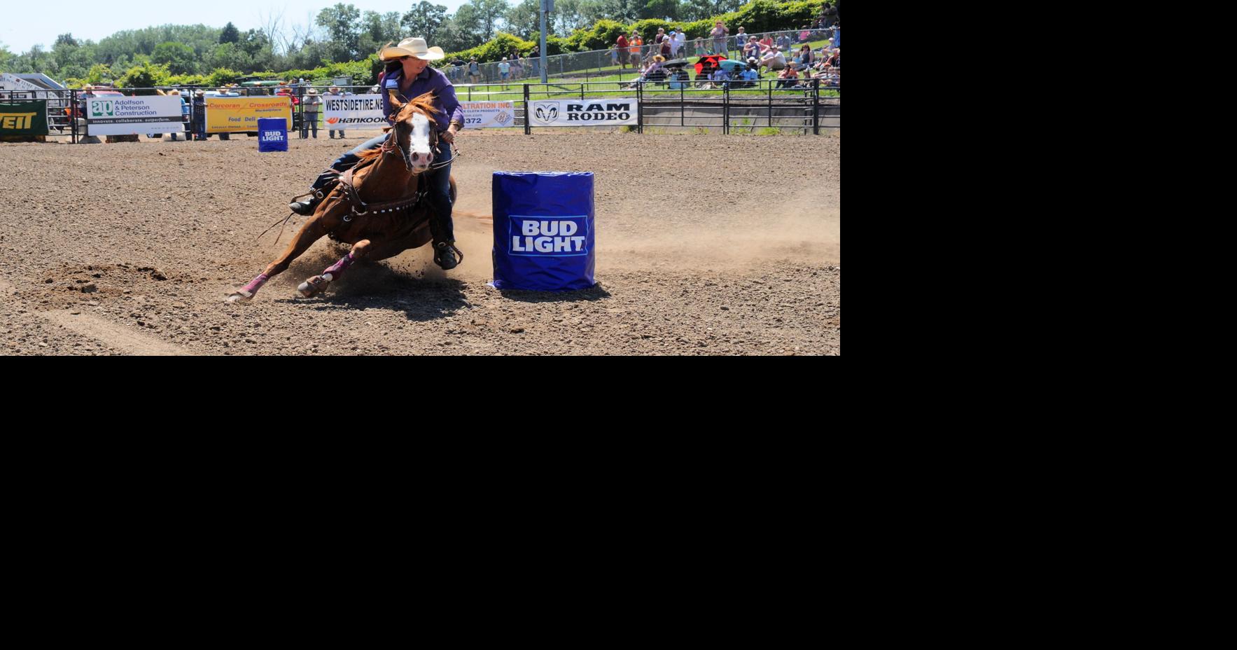 Maple Grove family makes Hamel Rodeo a third generation tradition ...