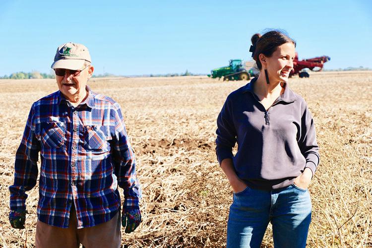 Students dig into lessons at Schlichting Farms | Royalton/Bowlus ...