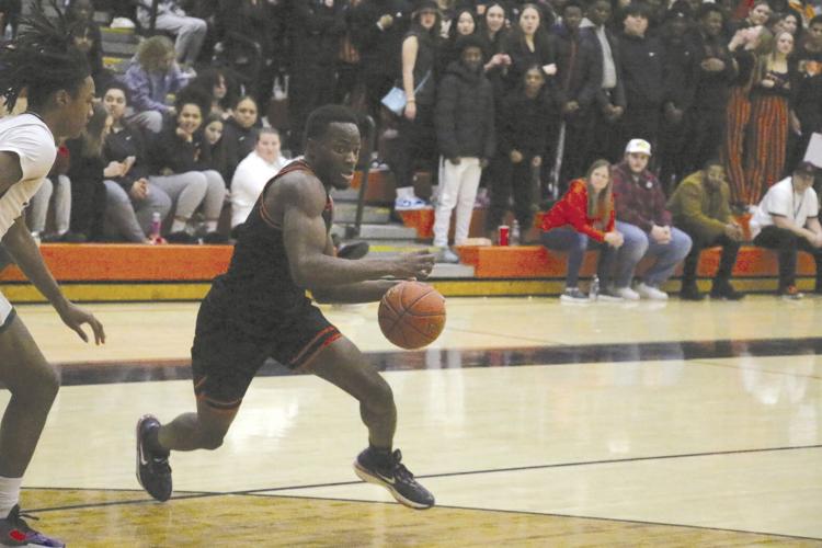 Osseo boys basketball ends regular season with 1 win, 1 loss | Sports ...