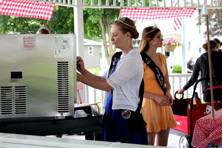 Caledonia native Miranda Schroeder heads to MN State Fair for Princess ...