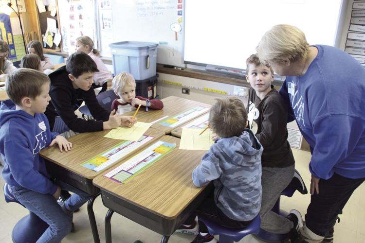 Deephaven Elementary ‘curbs’ unruly behavior with ‘Peaceful School Bus ...