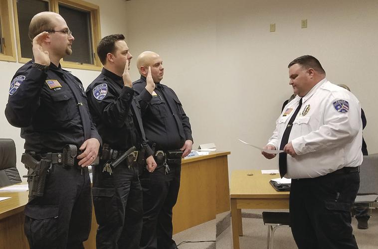 Braham swears in new police officers | Local | hometownsource.com