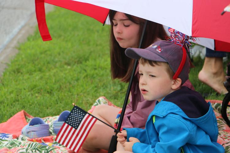 2024 Eagan Funfest Parade floats through rain to entertain | Free ...