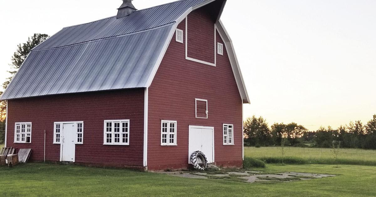 Farm pursues dream for event barn business | Business | hometownsource.com