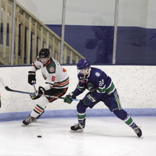 Outlaws struggling for home playoff berth | County News Review ...