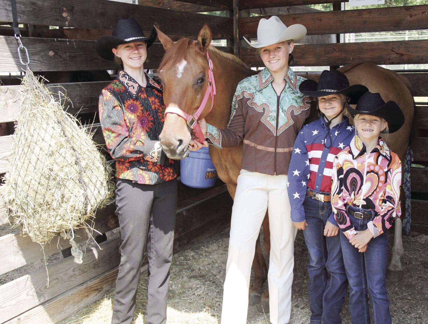 A family at the fair | Local News | hometownsource.com
