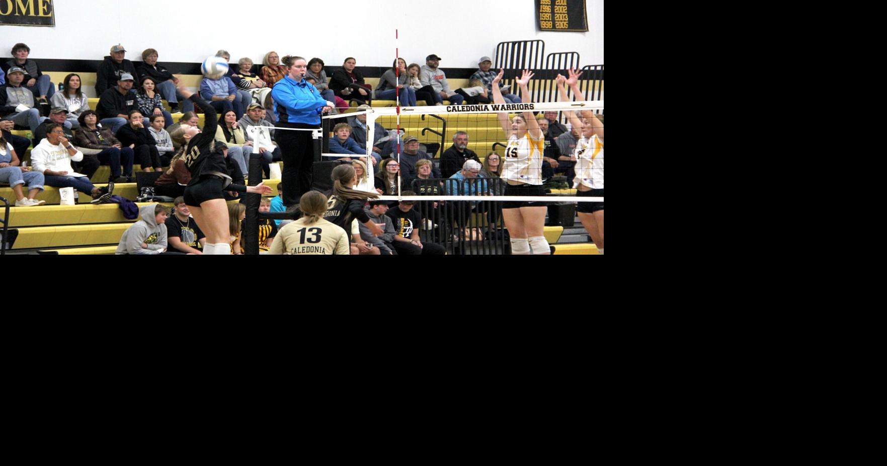 Warriors volleyball continues winning streak over PEM, advances to ...