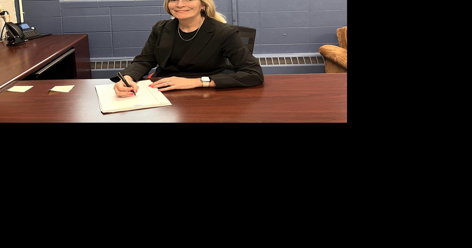 Elementary principal reflects on 37 years in Caledonia education as she ...