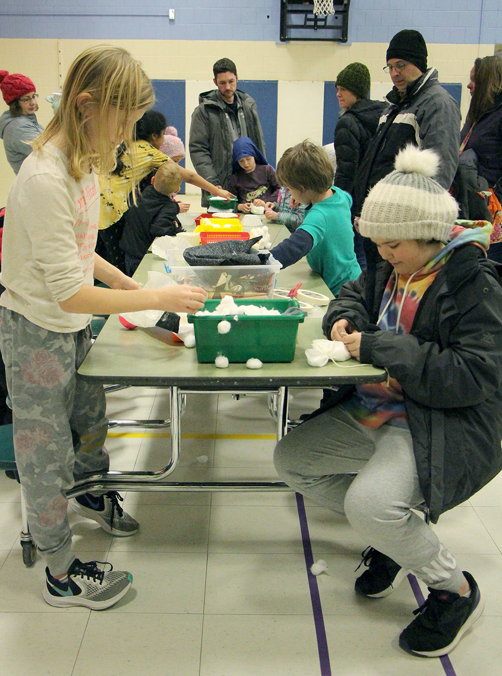 Cedar Park Elementary family engineering night draws families | Free ...
