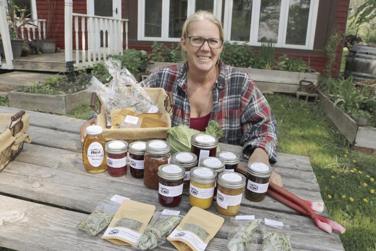 Mira Bella Acres farmer volunteers to lead market | Farmington ...