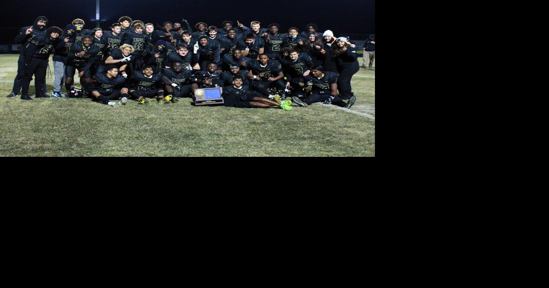 AP state title, 8th grade kicker highlight historic Fridley football ...