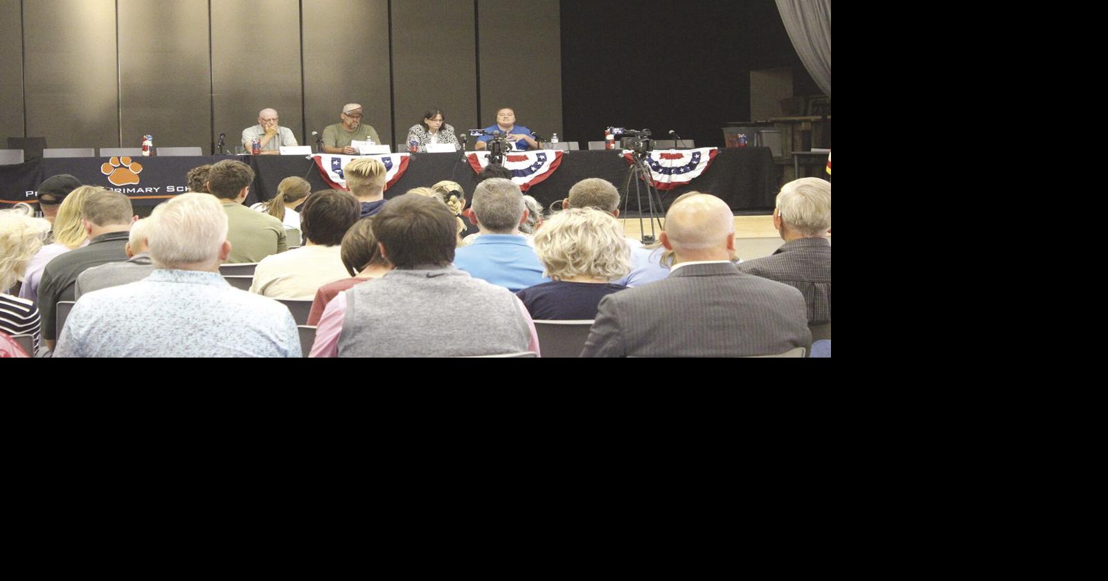 Local candidate forums inform community voters | Free | hometownsource.com