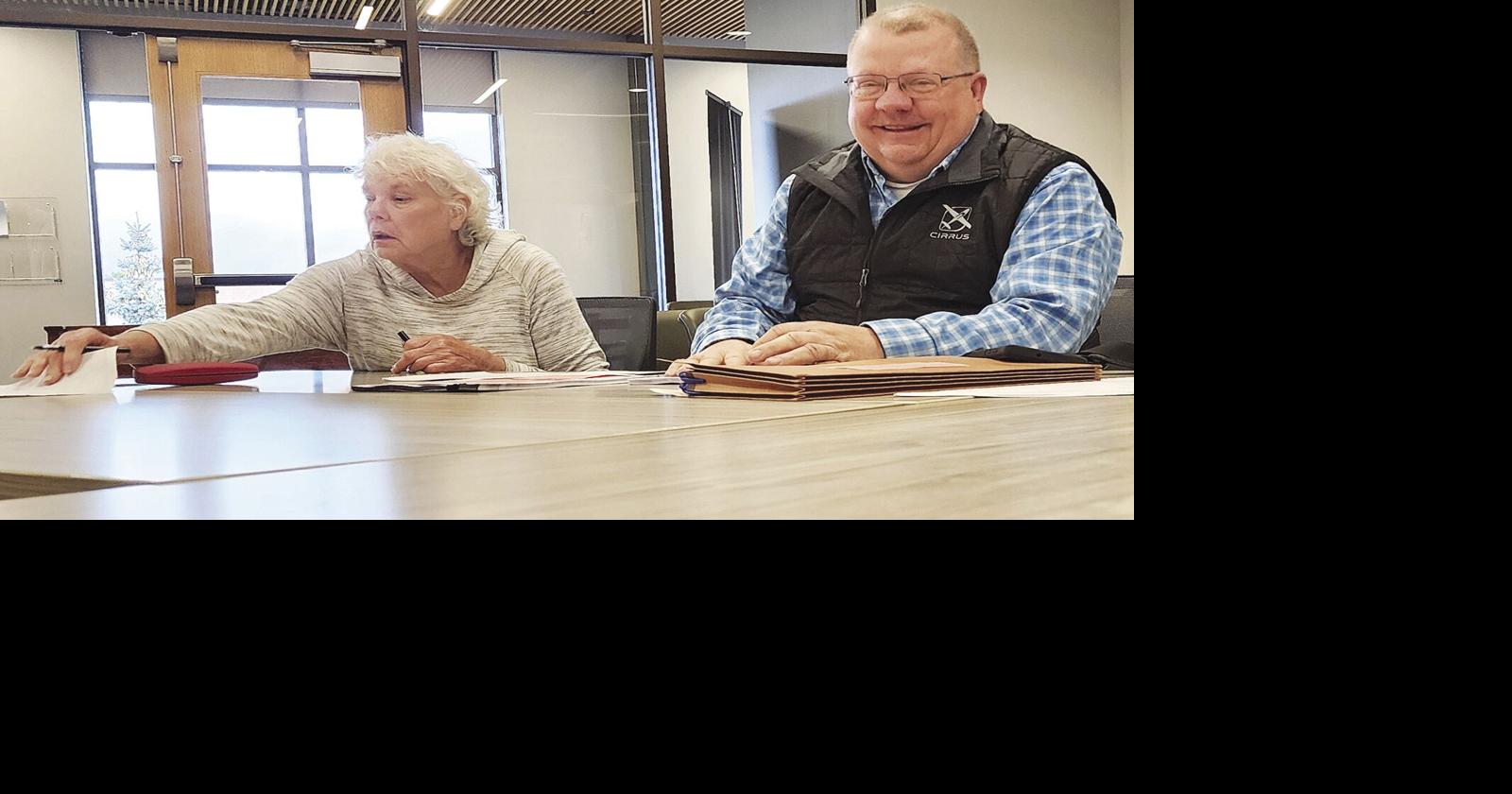 Rep. Ron Kresha holds session wrap-up | Local News | hometownsource.com