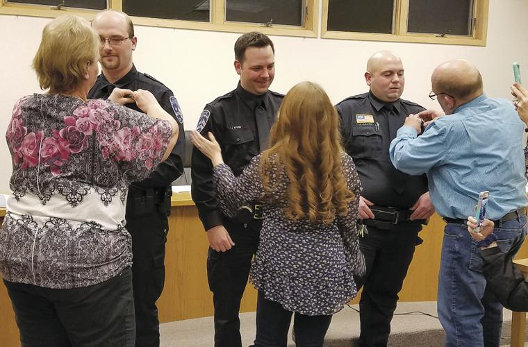 Braham swears in new police officers | Local | hometownsource.com