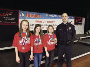 Grandview Middle School students get surprise at DARE graduation | Local News | hometownsource.com