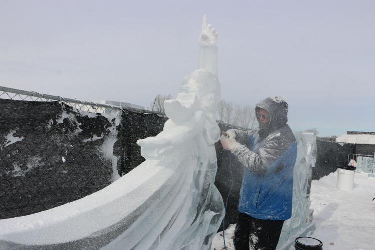 Minnesota Ice Festival, ice maze returns to Viking Lakes | Free ...