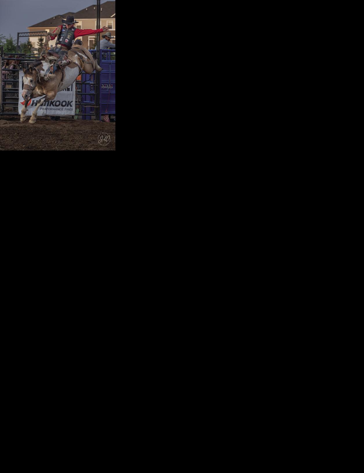 Texas man ties Hamel Rodeo bareback riding record | Free ...