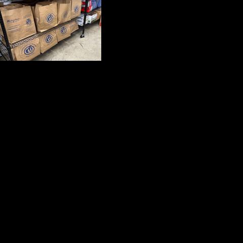Local generosity helps fill food void during federal shutdown ...