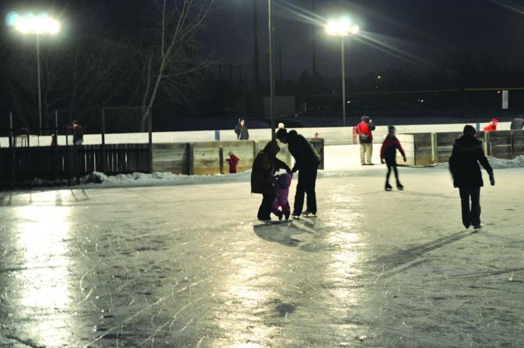 Eden Prairie outdoor ice skating rinks now open | Free | hometownsource.com