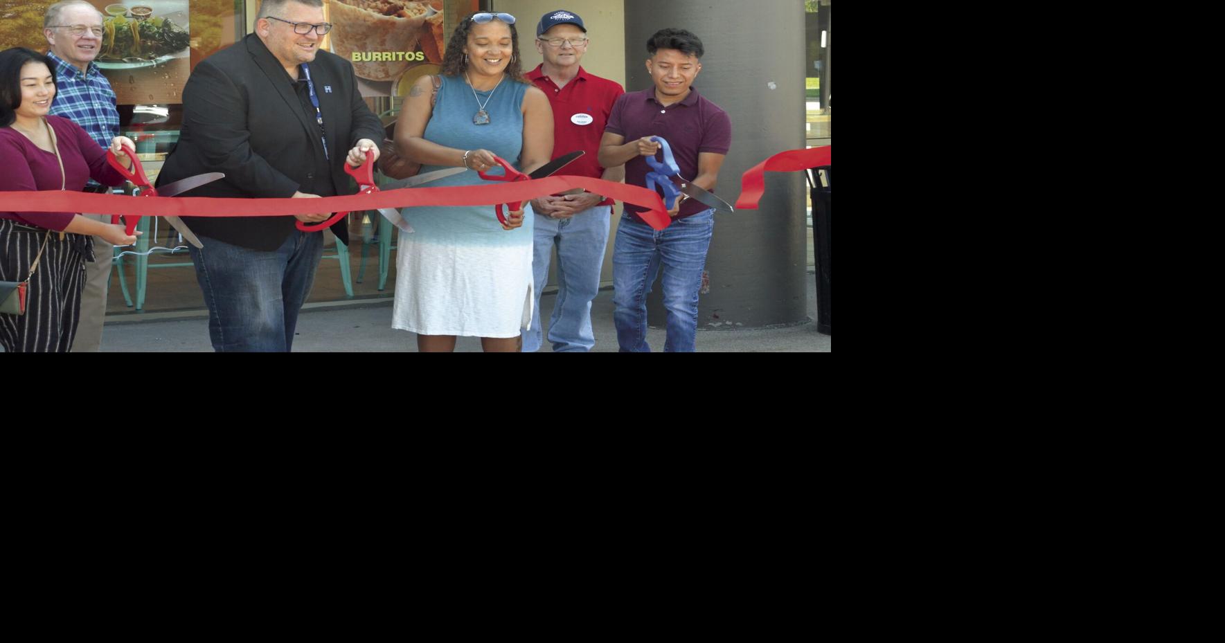 Time for tacos! Brothers Taqueria now open in Brooklyn Center ...