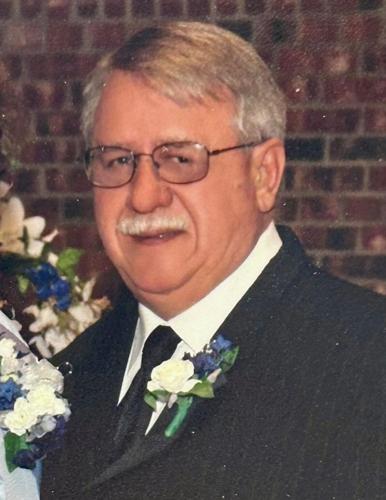 Clyde E. McCaskey Jr. | Obituaries | hometownsource.com