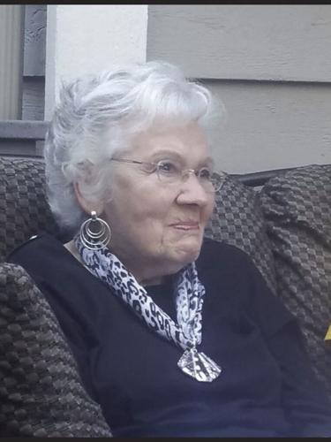 Three Feely sisters thrive in platinum years | Apple Valley ...
