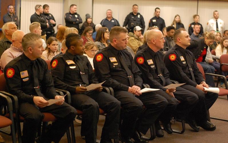 New Apple Valley firefighters welcomed | Free | hometownsource.com