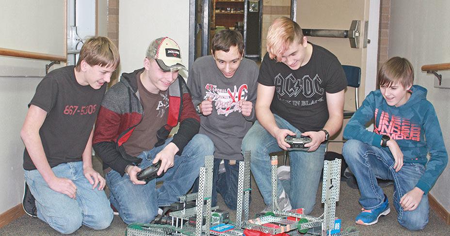 Pierz Mechaneers is game for Minnesota State VEX Robotics championships ...