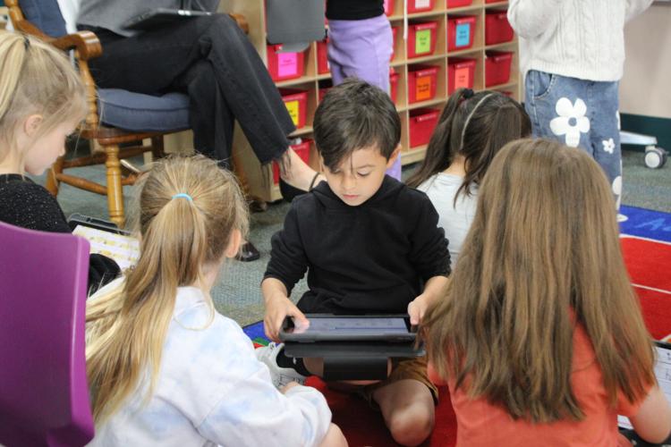 A look into classroom technology in 194 | Lakeville | hometownsource.com