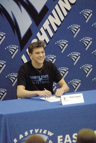 Eastview honors its athletic achievers | Sports | hometownsource.com