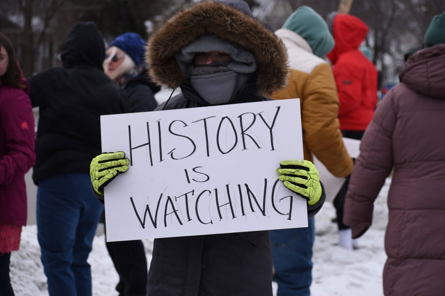 Protest erupts in St. Peter over death of Minneapolis woman shot by ICE ...