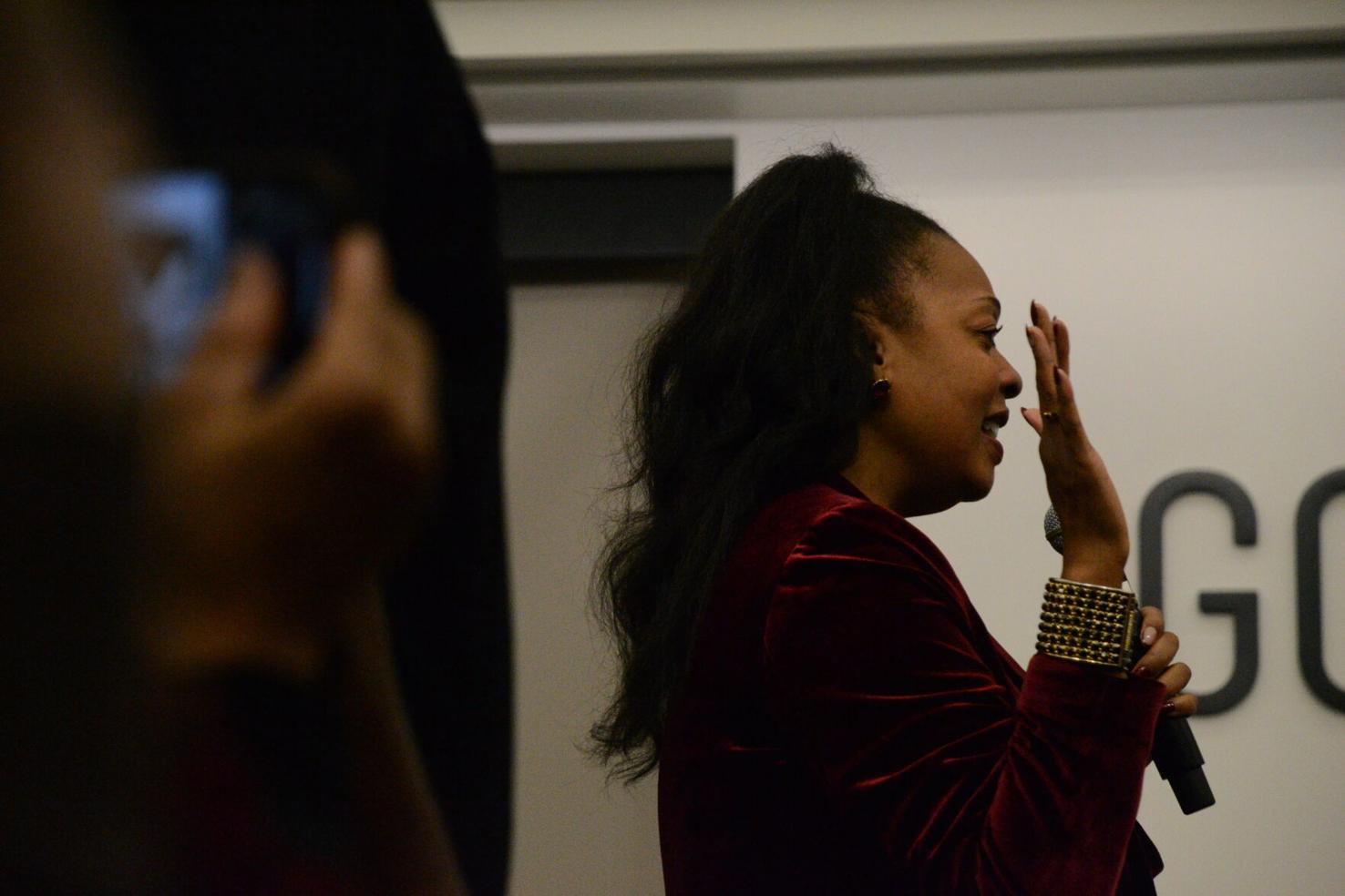 PHOTOS: Roslyn Harmon takes helm as Golden Valley mayor | Photos & Video | hometownsource.com