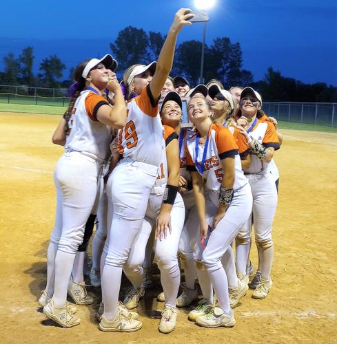 Tigers claw their way to state softball tourney | Sports ...
