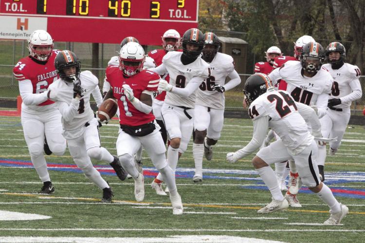 Armstrong football dominates Orioles 63-12 | Sports | hometownsource.com