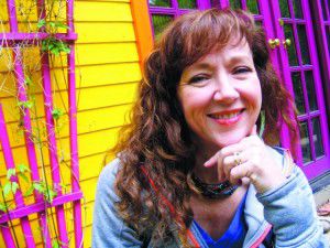 Seeger right at home with artwork | News | hometownsource.com