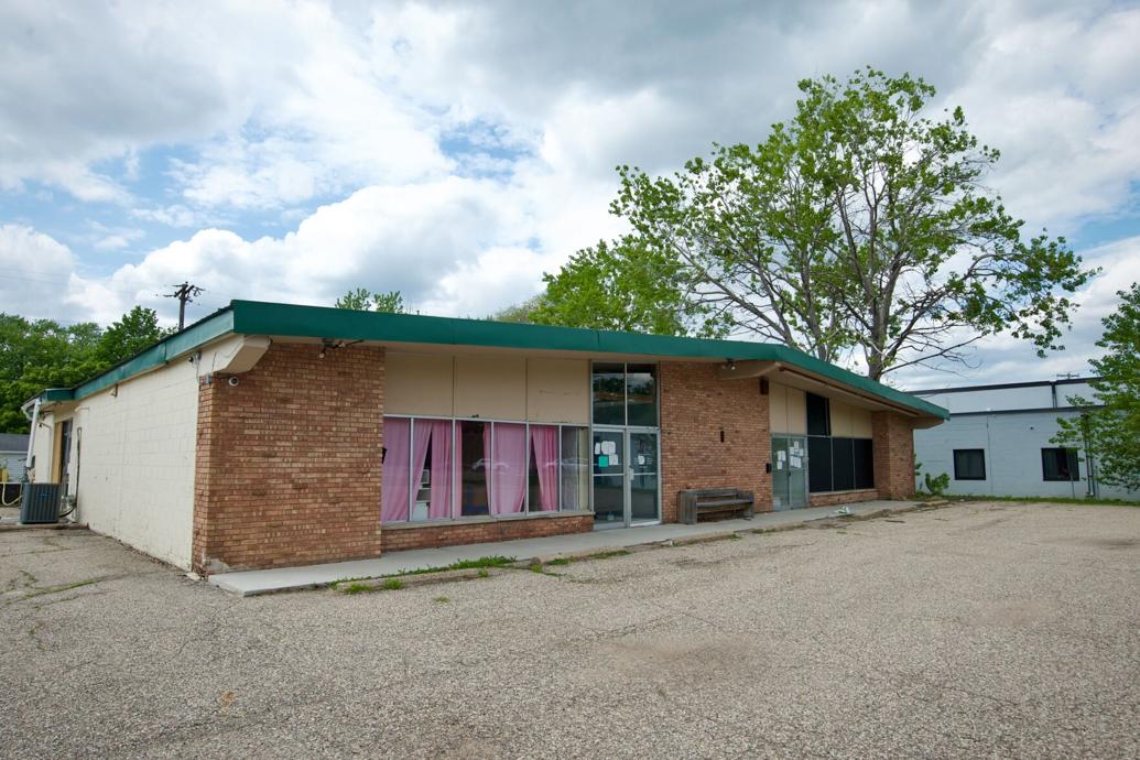 Crystal council gives OK to turn vacant building into mosque | Local ...