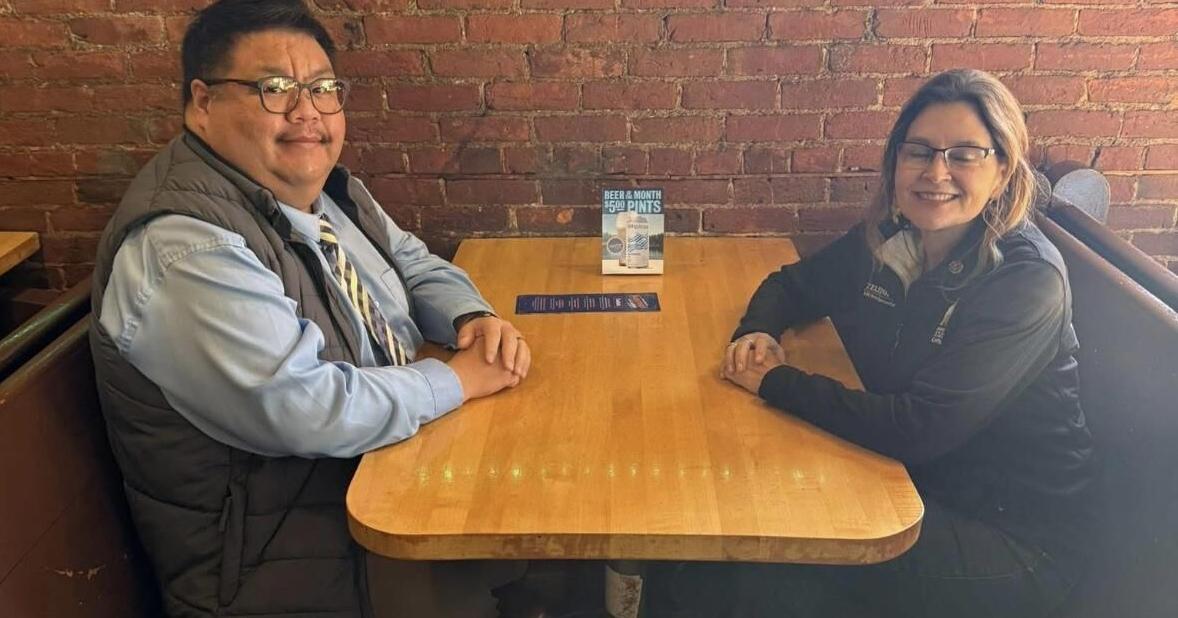 Cross the aisle, get a sandwich: St. Paul bar serves up bipartisan deal ...