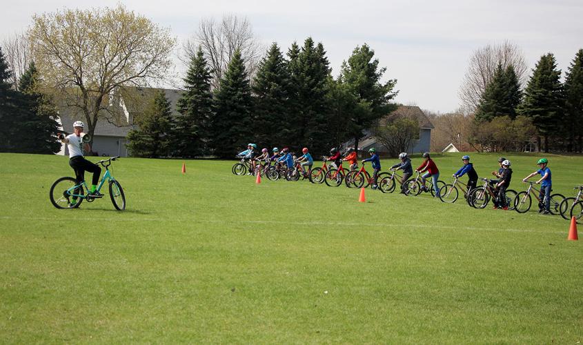 Greenleaf Elementary adds bike safety to physical education | Apple ...
