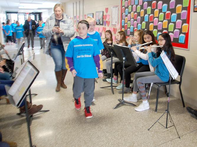 Southview Elementary opens its doors for Leadership Day | Apple Valley ...