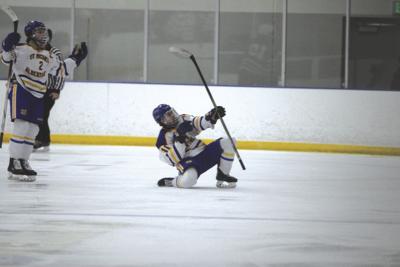 Boys’ hockey ends losing streak with 3-1 win over Cloquet | Sports ...