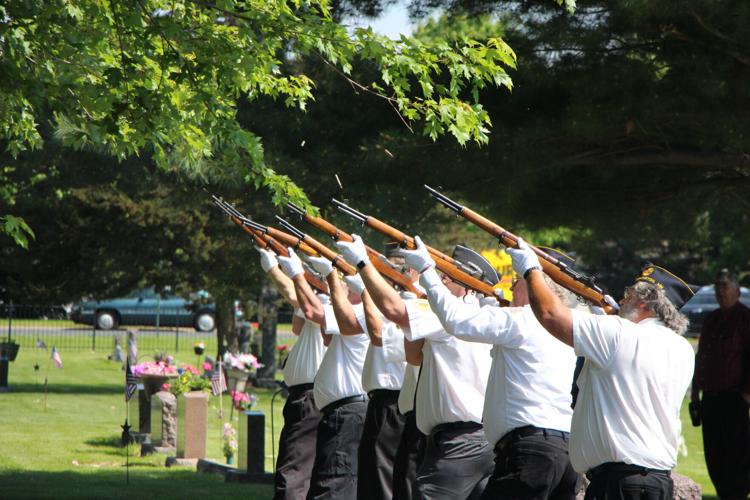 Farmington hosts two Memorial Day services | Free | hometownsource.com