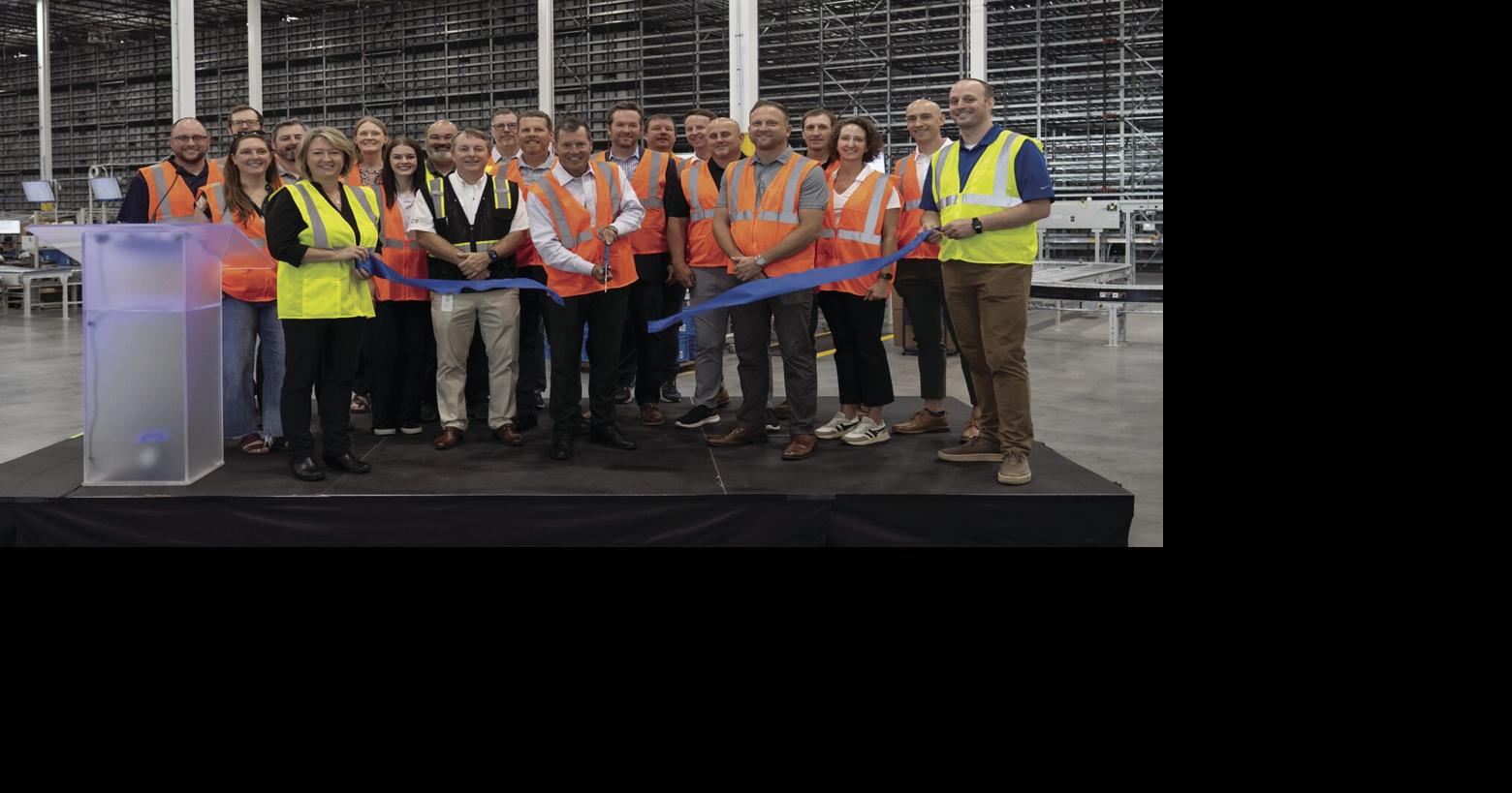 Graco unveils new worldwide distribution center in Dayton | Free ...