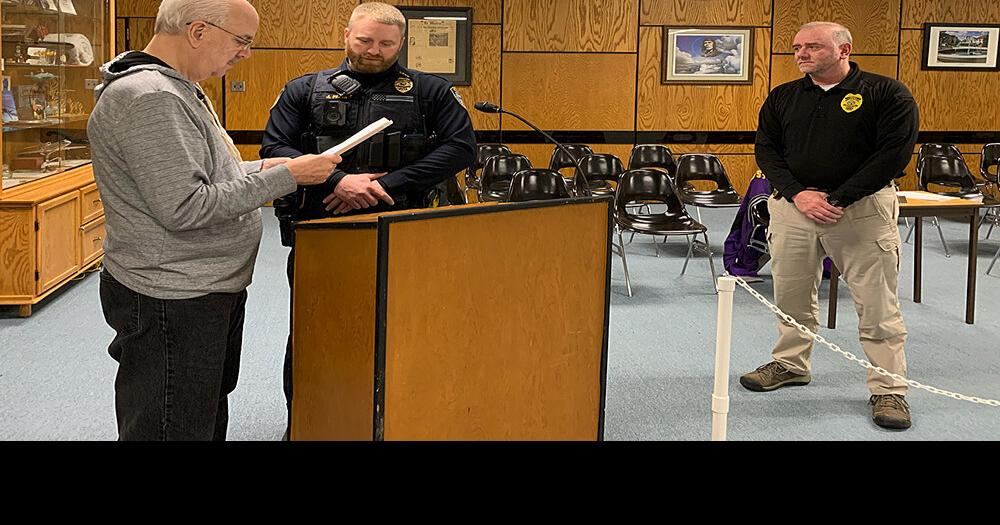 Officer Pesta takes the Oath | News | hometownsource.com