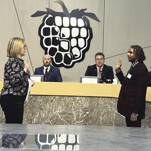 Hopkins swears in council members | Hopkins | hometownsource.com