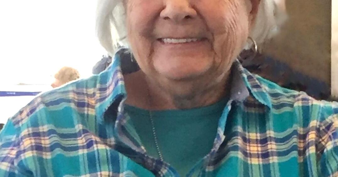 Marlene Hazel Lindquist | Obituaries | hometownsource.com