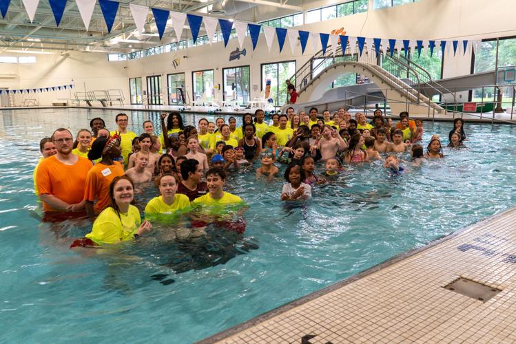 The Brooklyns participate in World’s Largest Swimming Lesson | Free ...